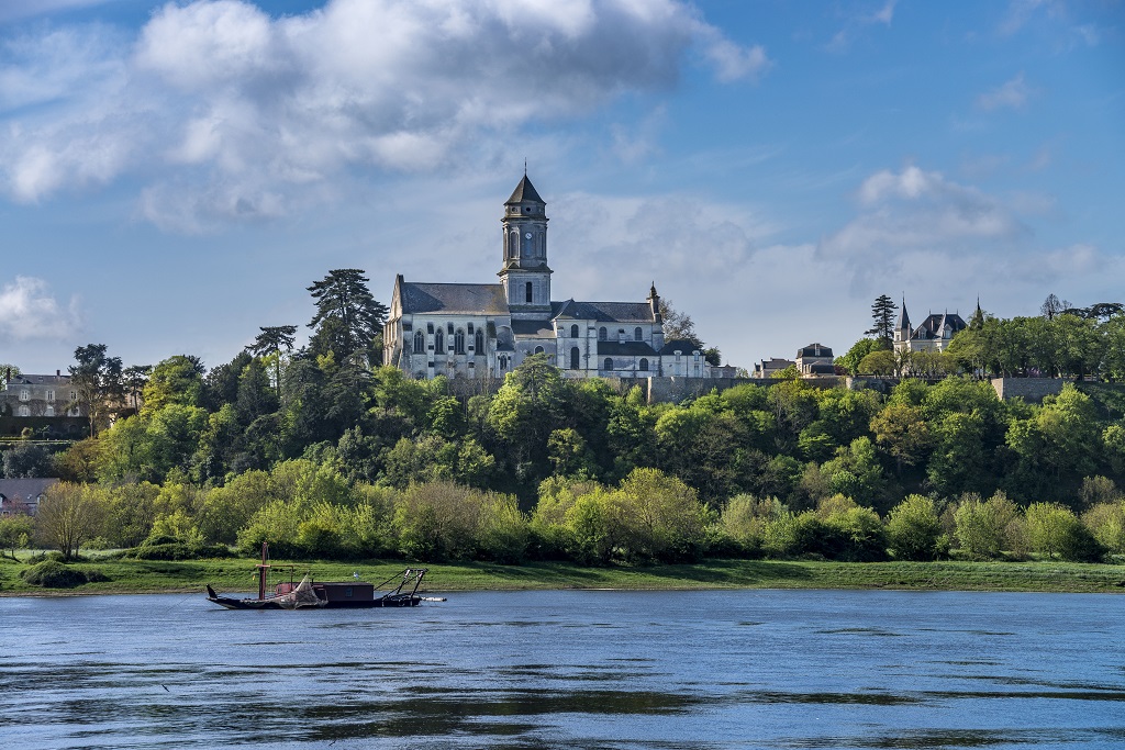 ÉGLISE ABBATIALE DE SAINT-FLORENT-LE-VIEIL, MAUGES-SUR-LOIRE | Anjou ...